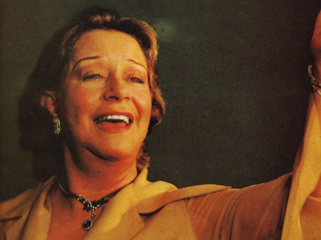 Chabuca Granda y la Flor de la Canela - Blog - eMarket Perú